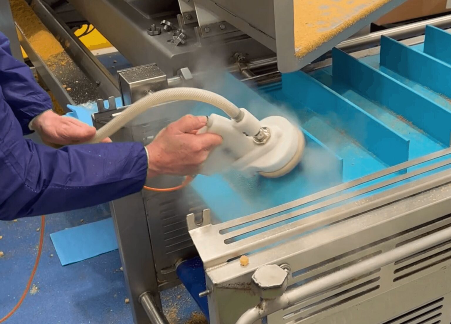 Save Water with Sustainable Steam Cleaners | KHD Technology